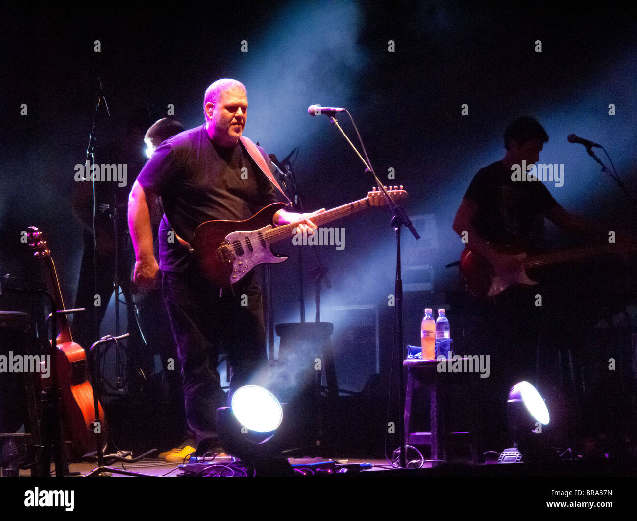 Yehuda Poliker, Israeli singer, songwriter and musician, rocks the ...