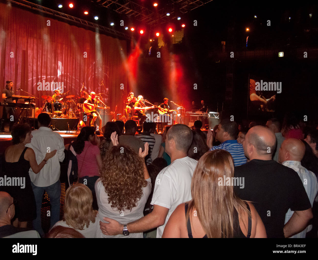 Yehuda Poliker, Israeli singer, songwriter and musician, rocks the ...