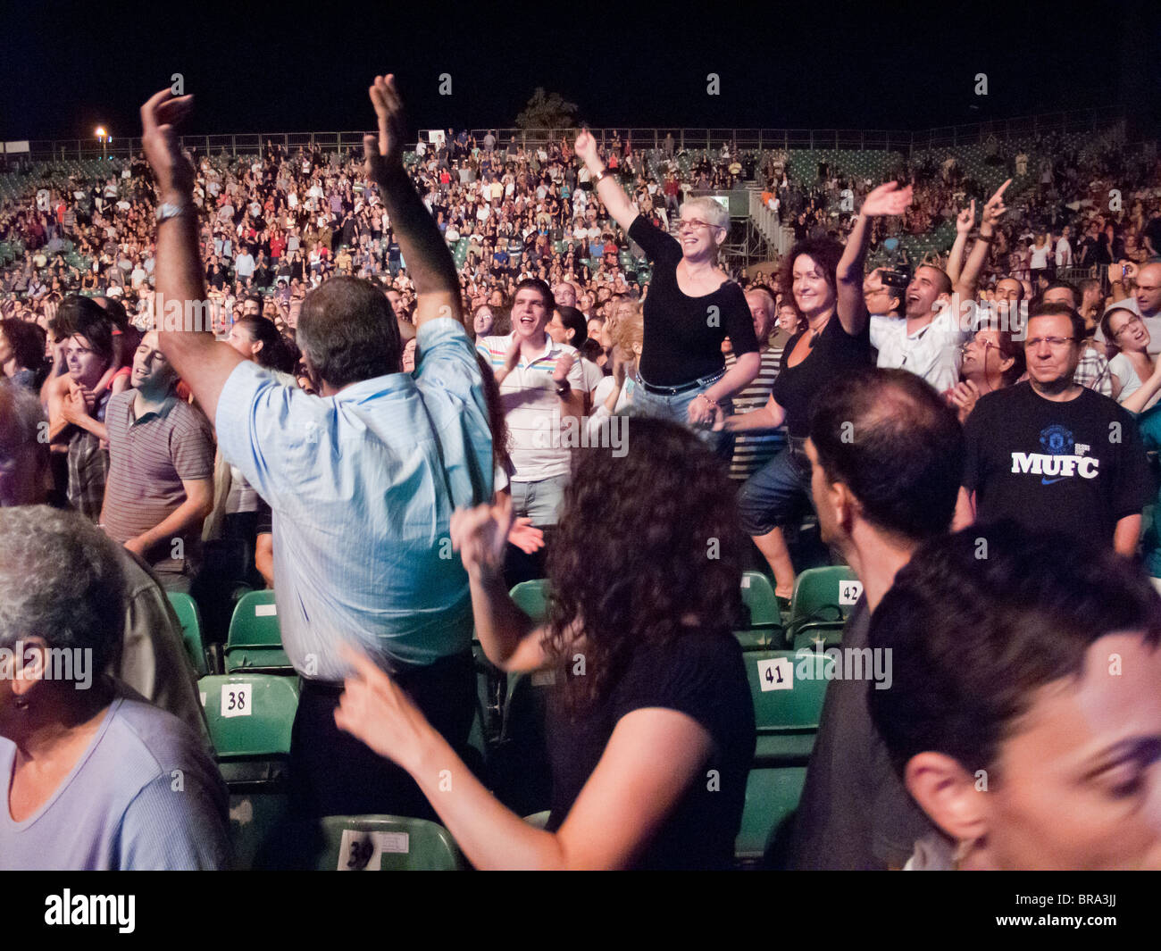 Yehuda Poliker, Israeli singer, songwriter and musician, rocks the ...