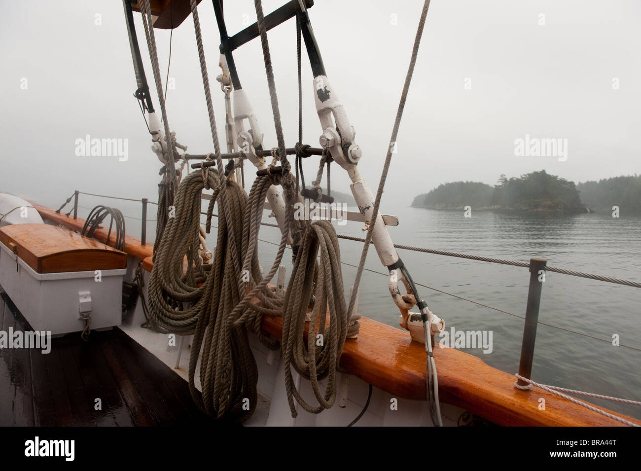 Rigging aboard the historic tall ship "Zodiac" sailing in the San Juan ...