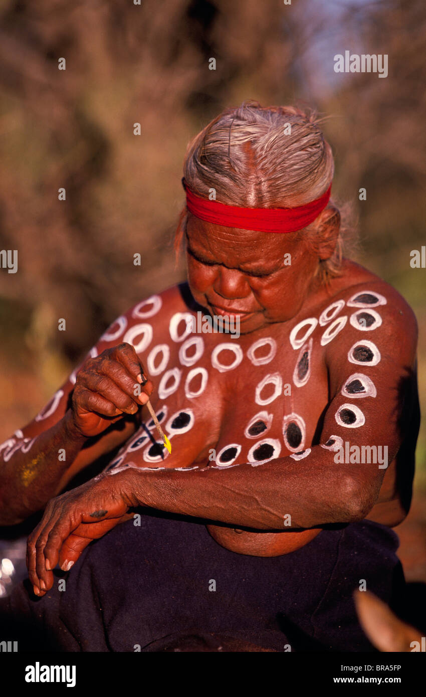 Anangu women painted with honey ant design, South Australia Anangu ...