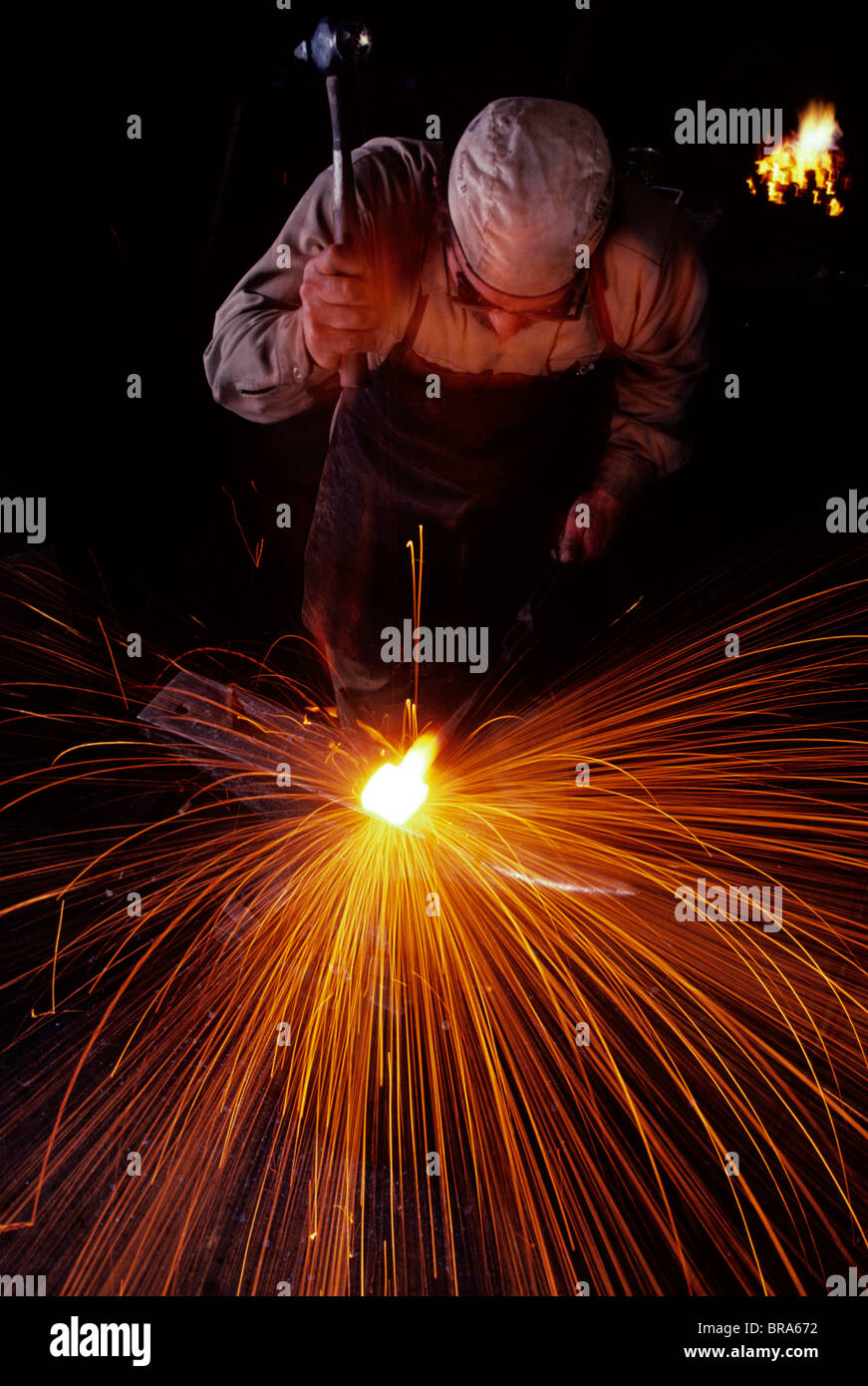 Hot iron sparks hi-res stock photography and images - Alamy