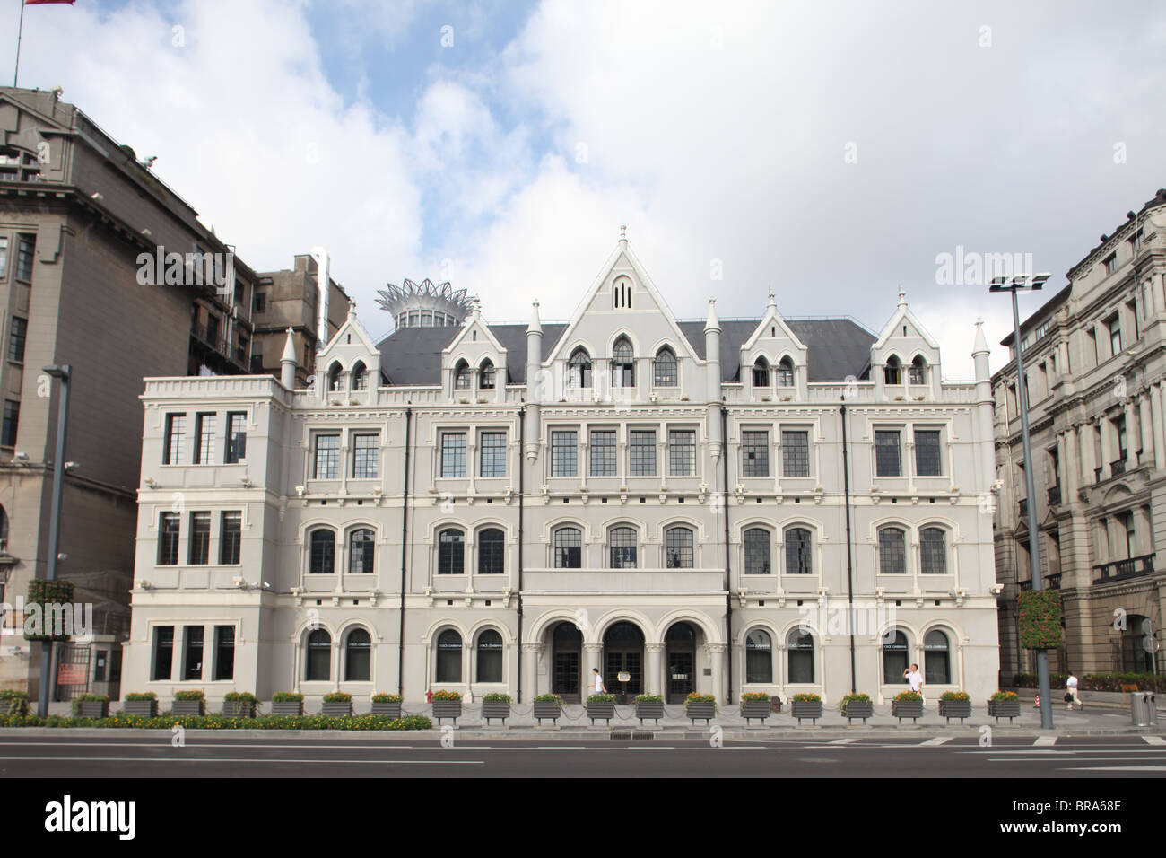 China shanghai bund european architecture hi-res stock photography and ...