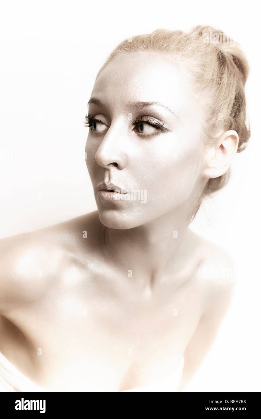Caucasian woman silver body paint hi-res stock photography and images ...