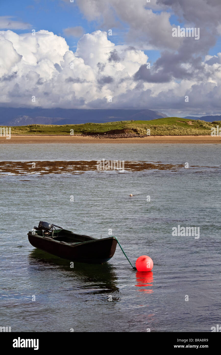 Currach fishing hi-res stock photography and images - Alamy