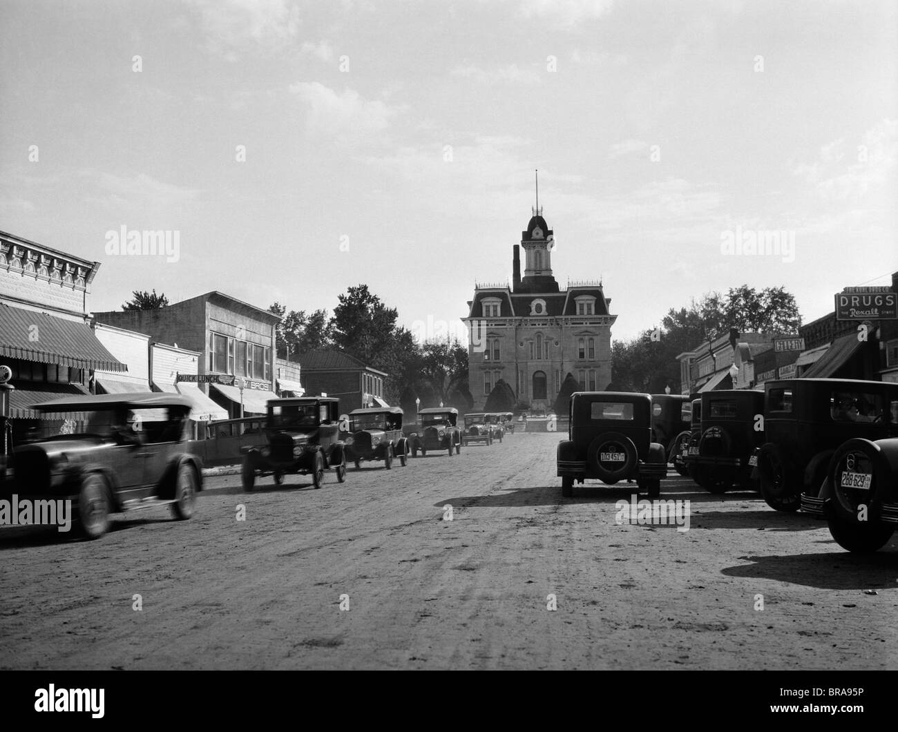 1930s main street small town hi-res stock photography and images - Alamy