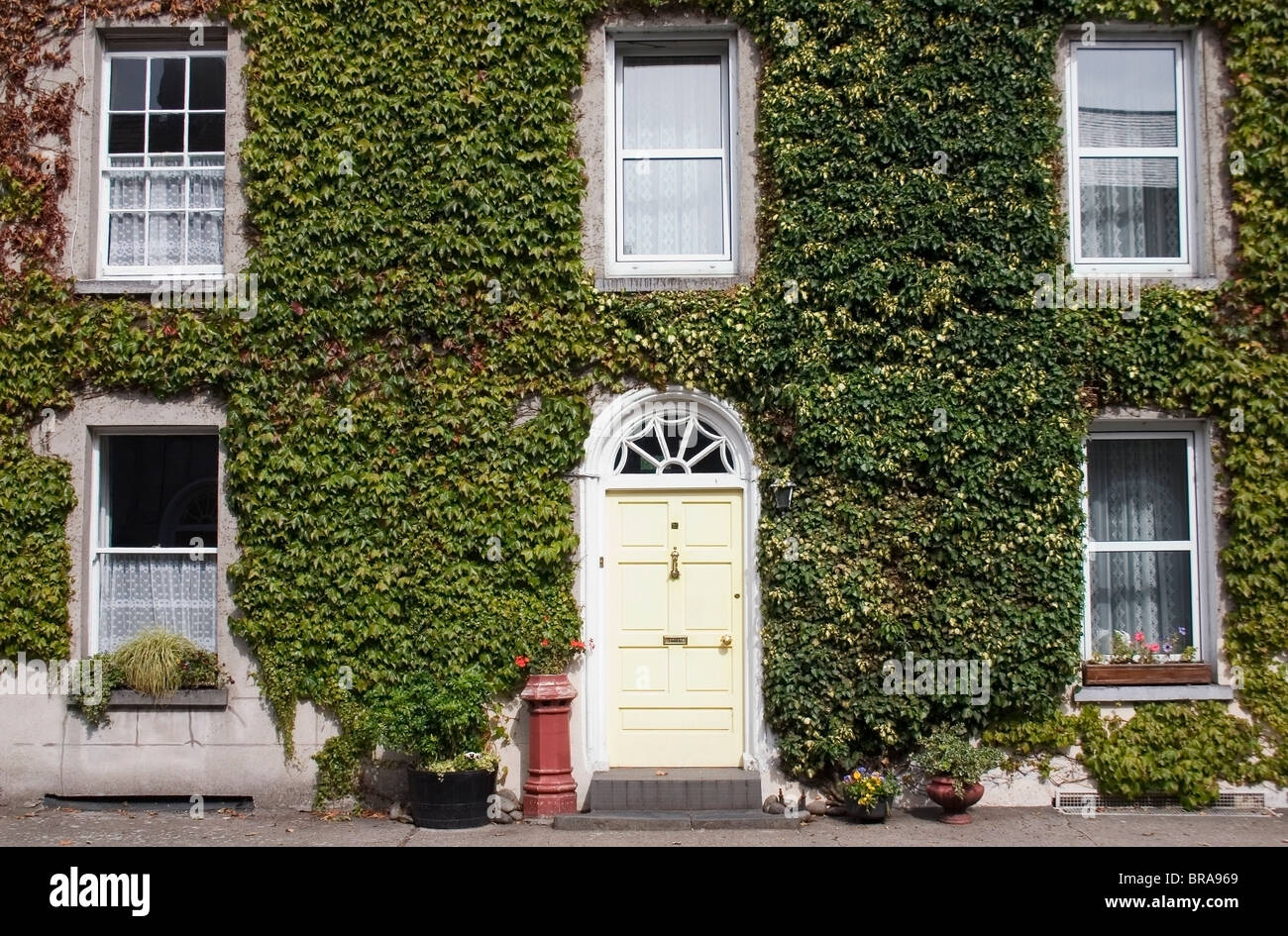 Georgian street front hi-res stock photography and images - Alamy