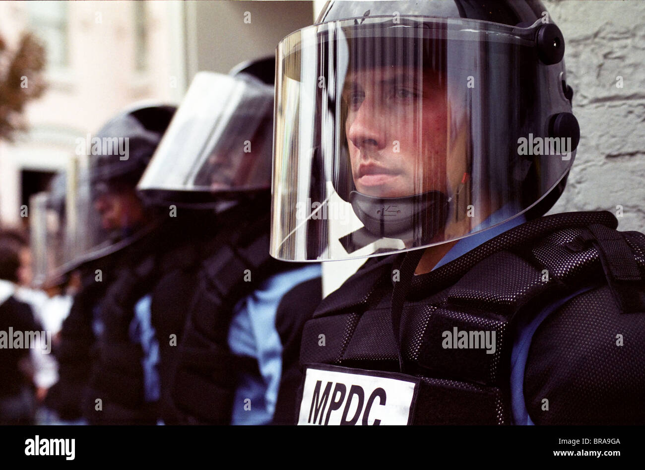 Full body riot police hi-res stock photography and images - Alamy