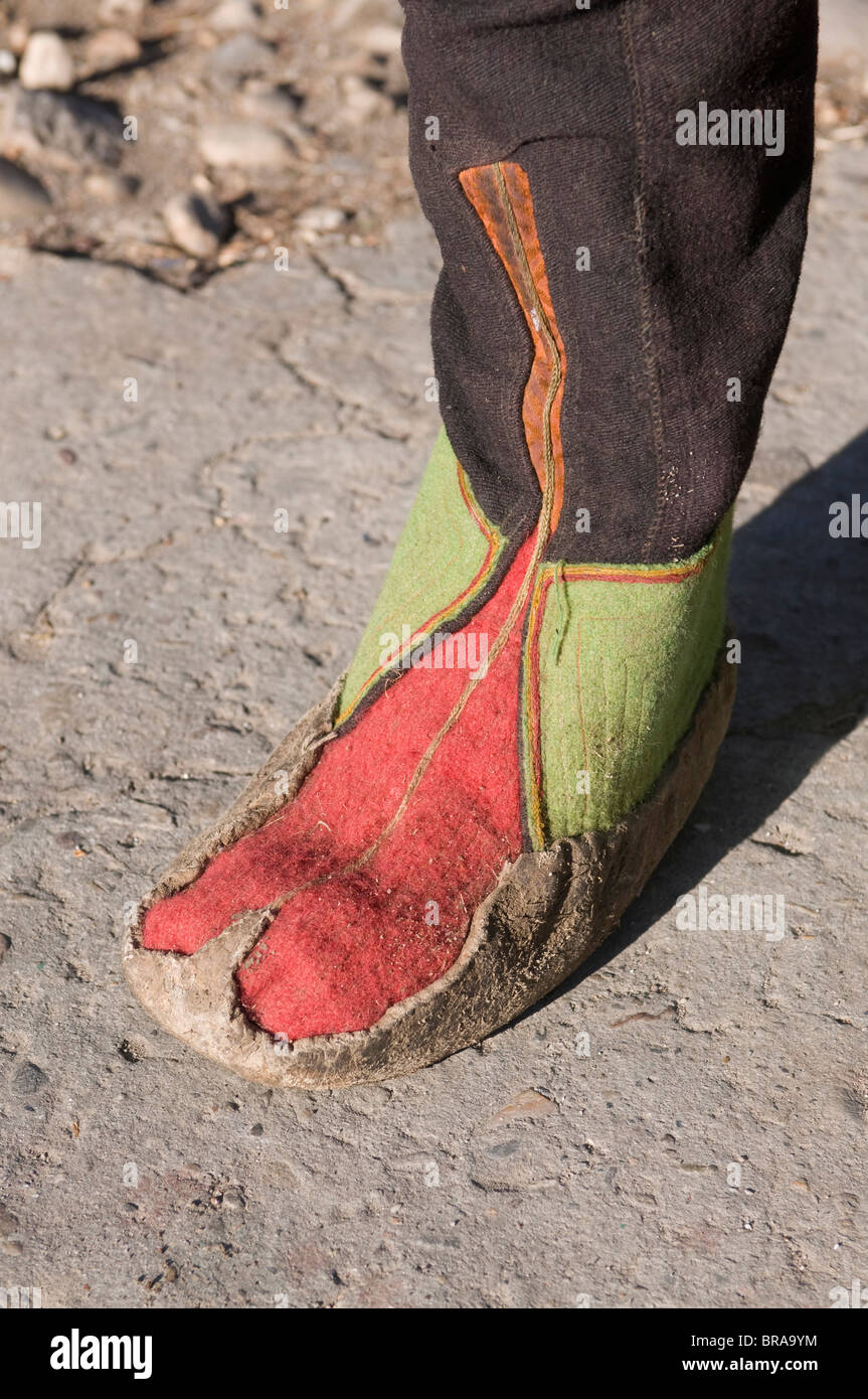 Traditional bhutan boots hi-res stock photography and images - Alamy