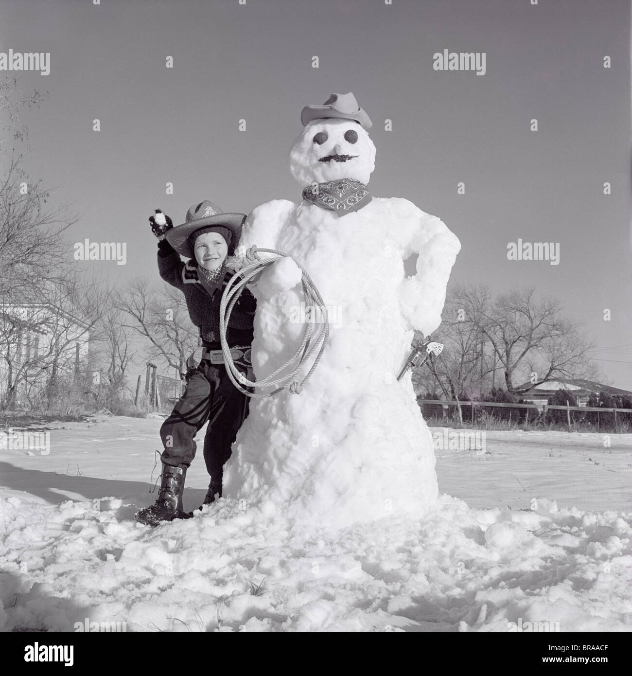 Children playing outside 1950s hi-res stock photography and images - Alamy