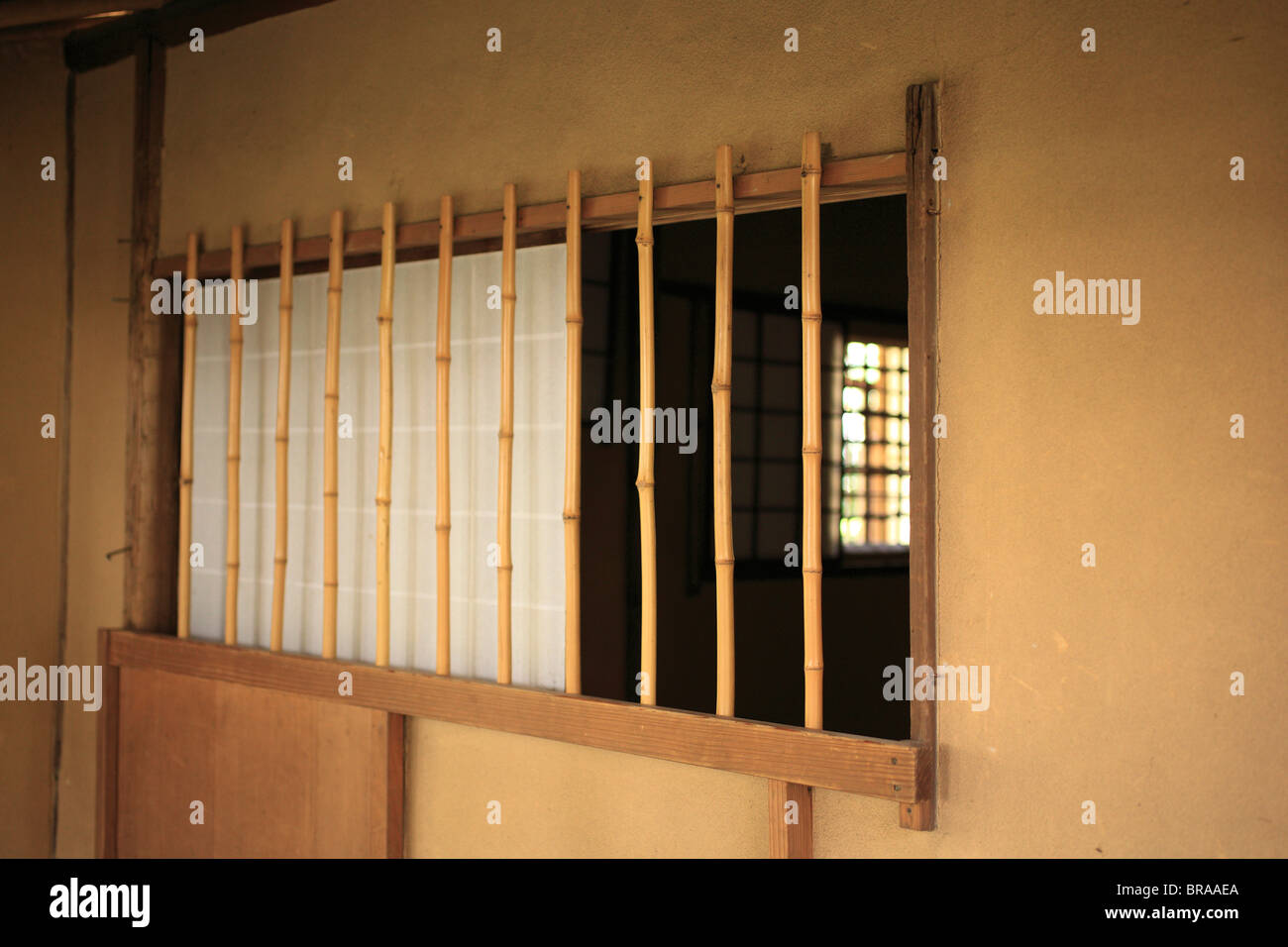 Japanese old wooden window Stock Photo - Alamy