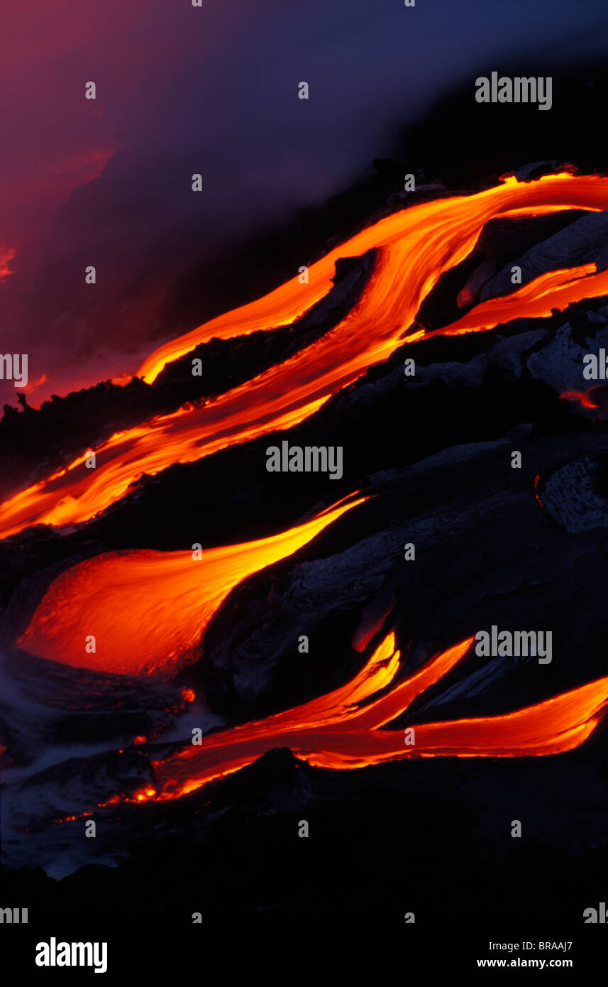 Lava flow from Kilauea Volcano entering Pacific Ocean Hawaii Volcanoes ...