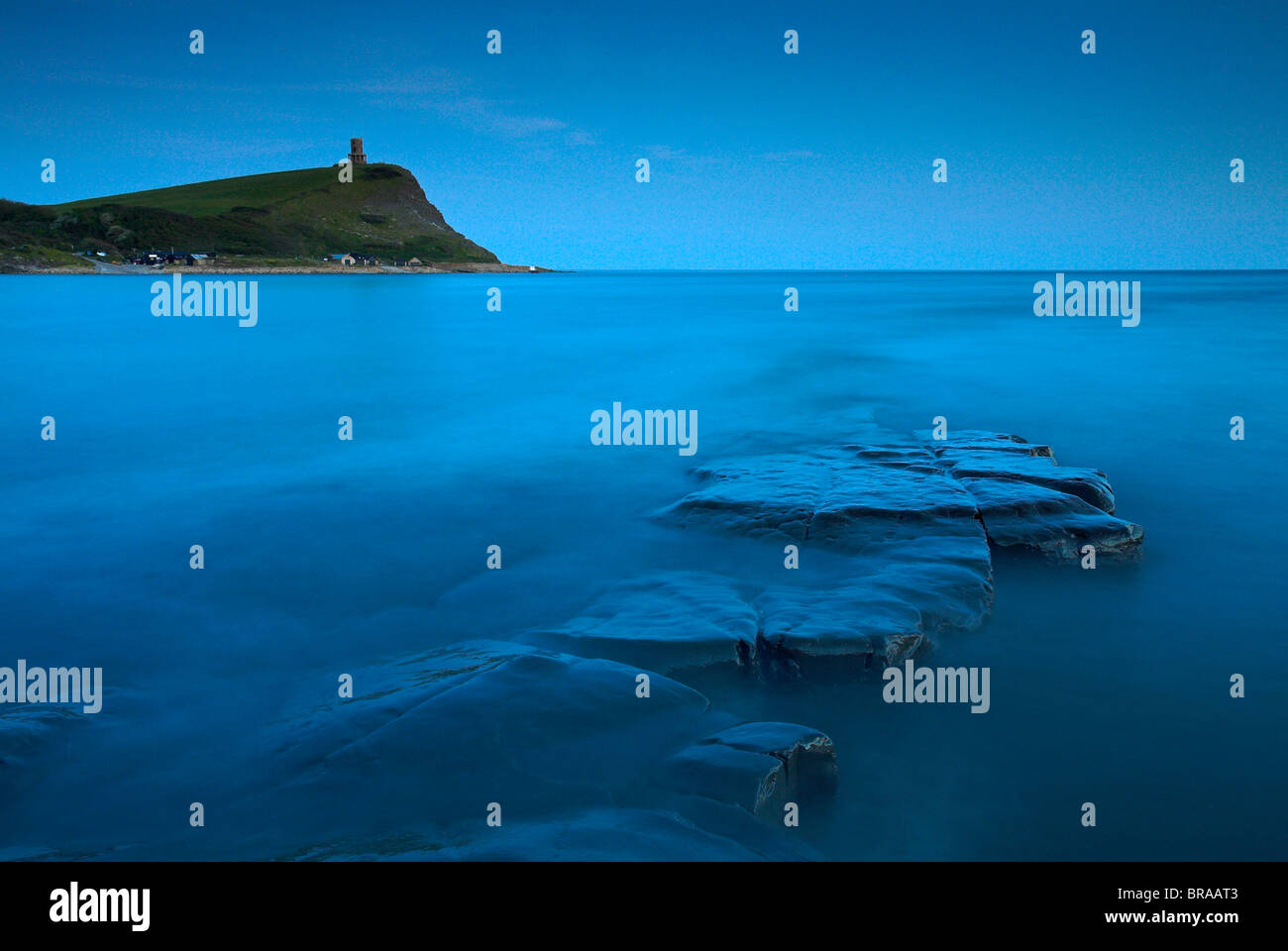 Kimmeridge bay wave cut platform hi-res stock photography and images ...