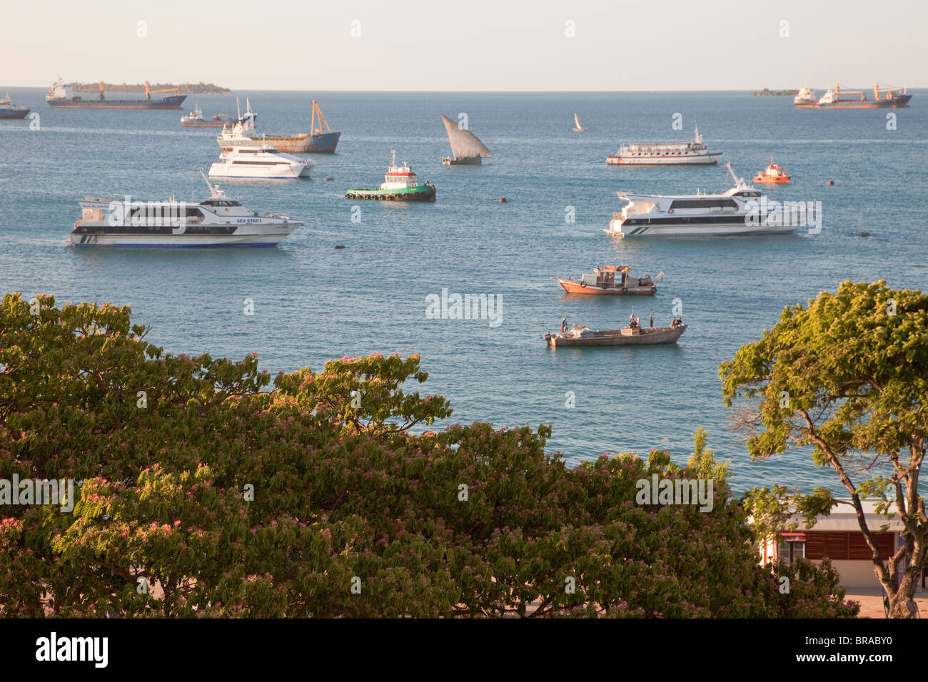 Zanzibar tanzania zanzibar to dar es salaam hi-res stock photography ...
