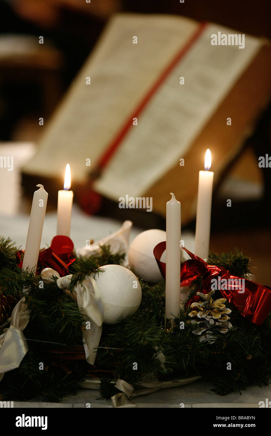 Advent candles hi-res stock photography and images - Alamy
