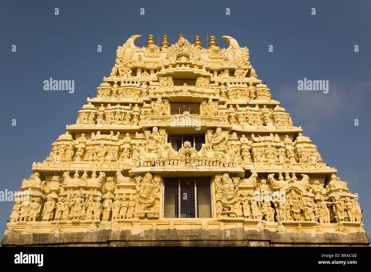 Belur sculptures hi-res stock photography and images - Alamy