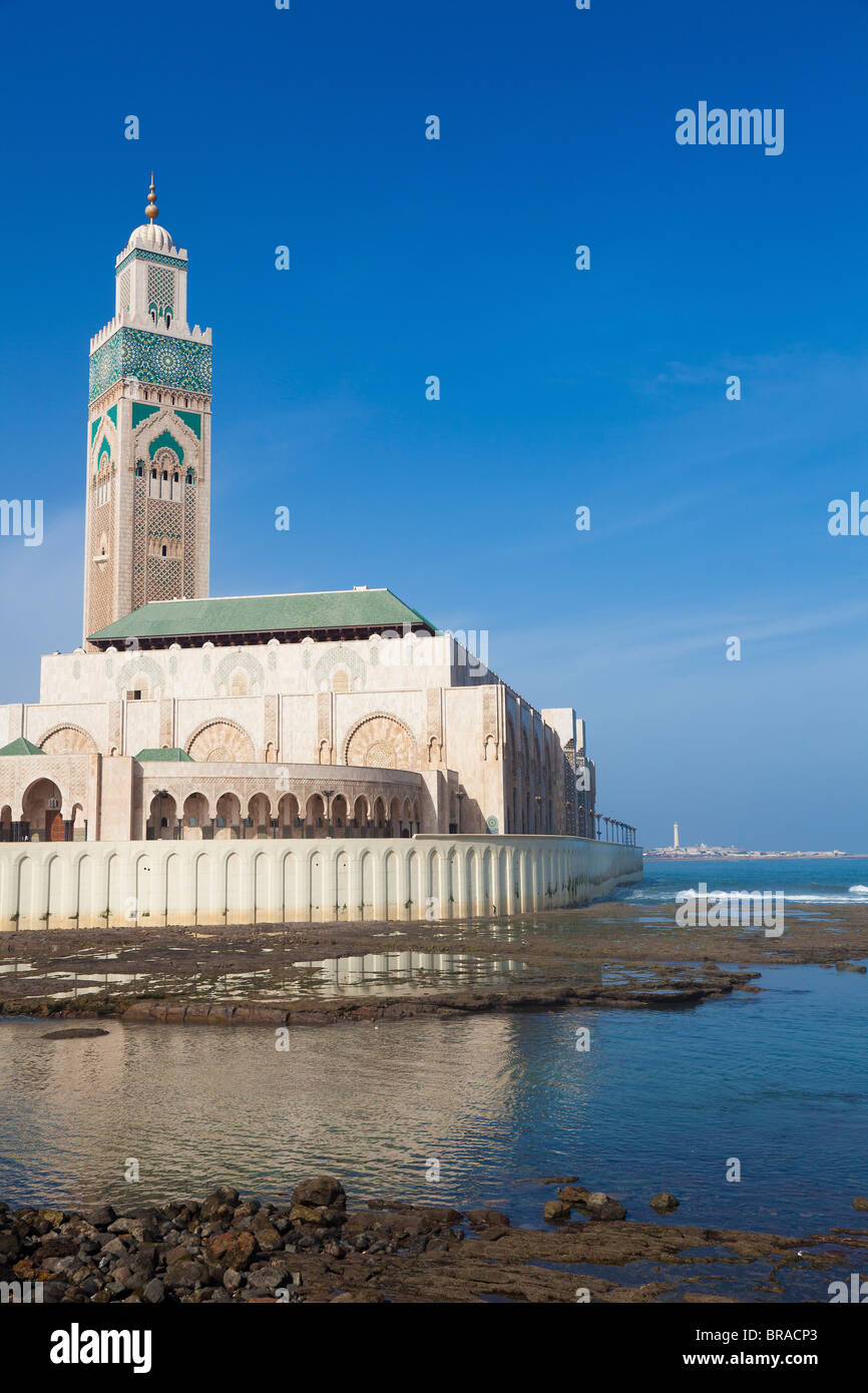 Hassan ii mosque water hi-res stock photography and images - Alamy