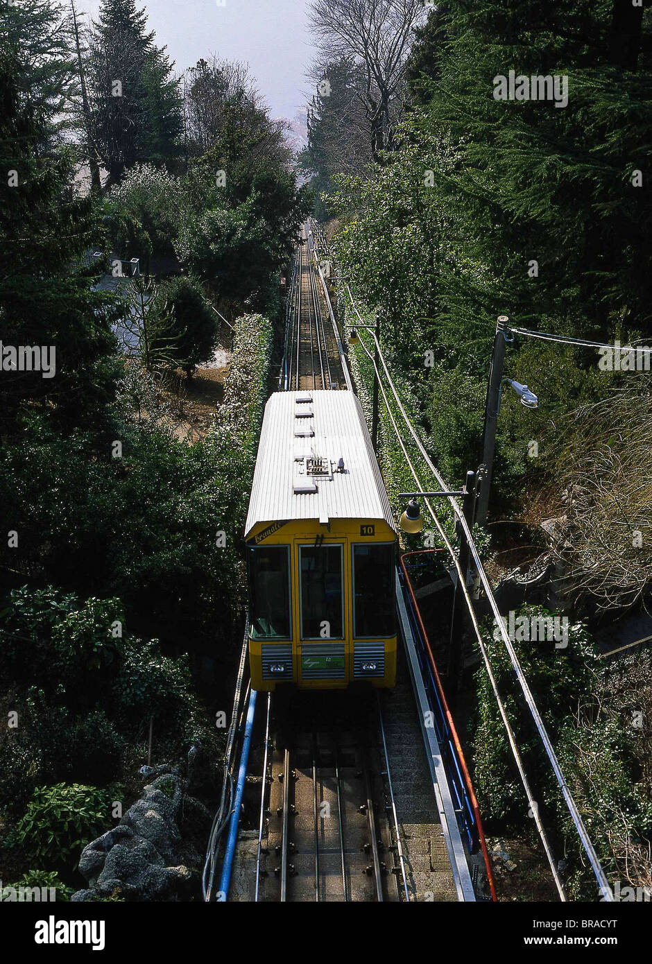 fenicular in lake Como Italy Stock Photo - Alamy