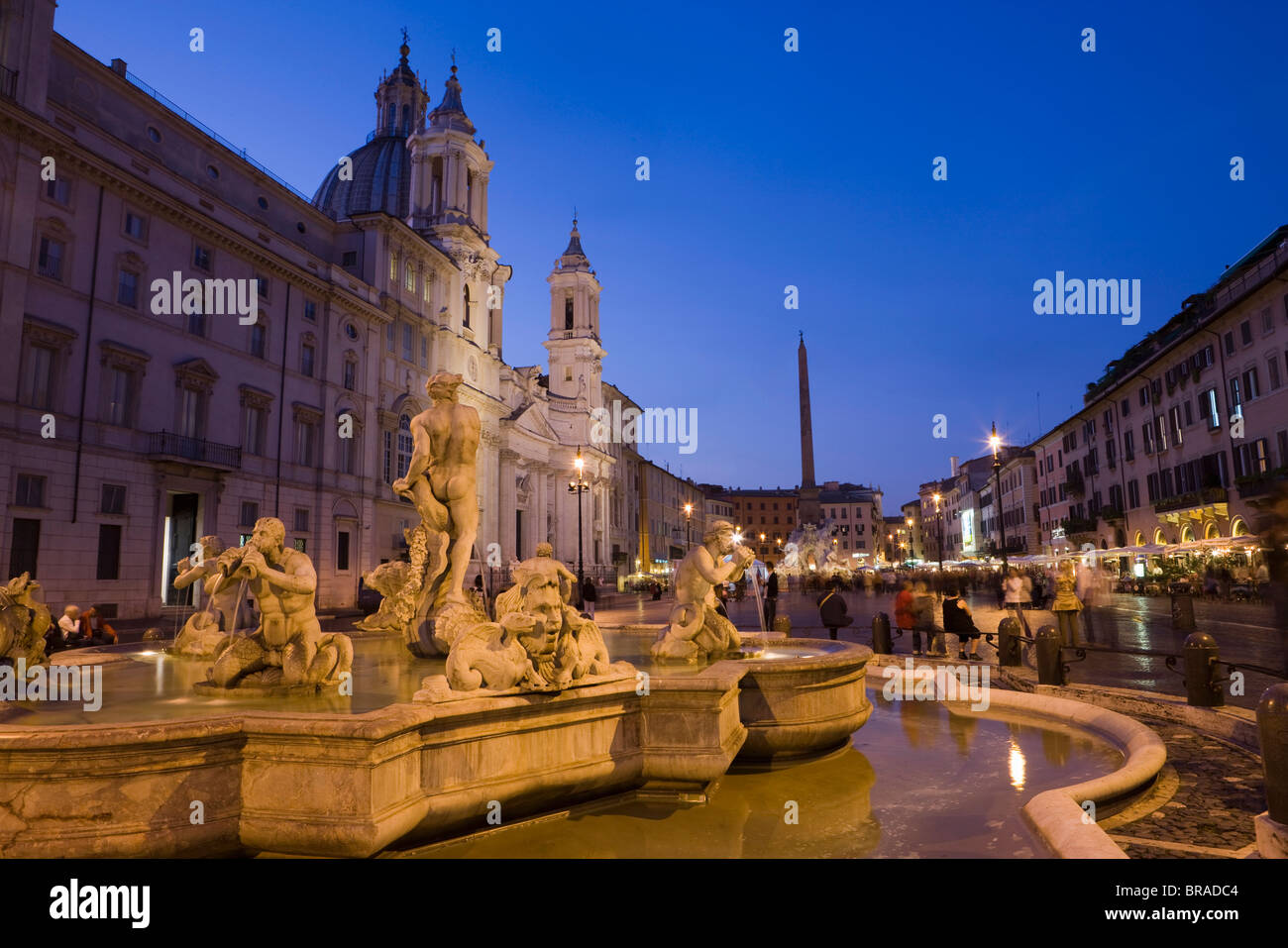 Piazza navona by night rome italy europe hi-res stock photography and ...