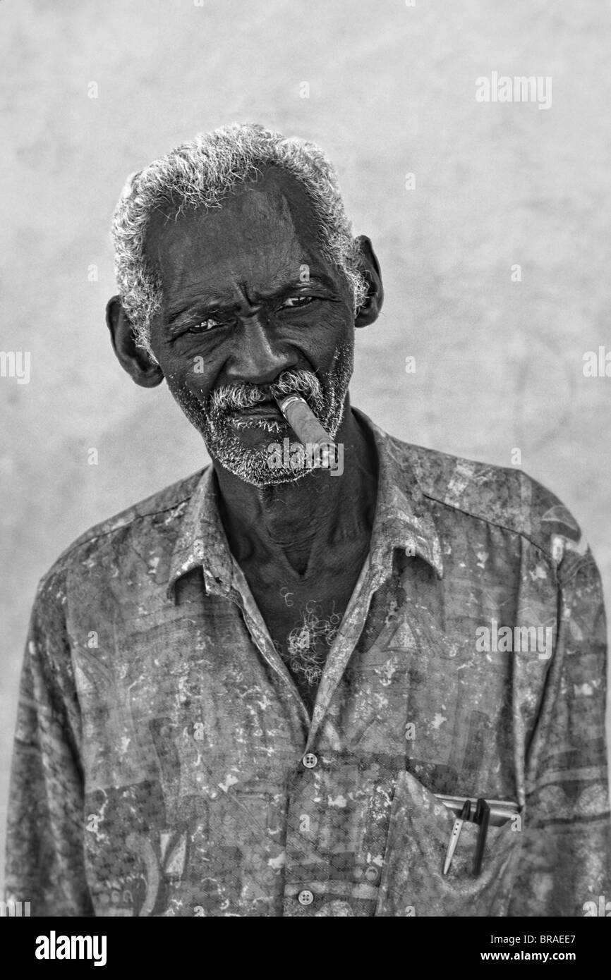 Black man cuba hi-res stock photography and images - Alamy