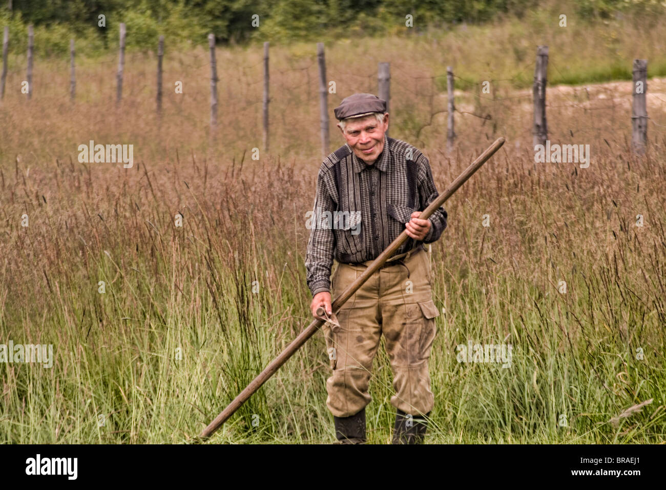 Old farmers hi-res stock photography and images - Alamy