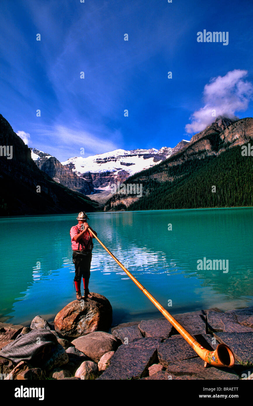 An alphorn player hi-res stock photography and images - Alamy