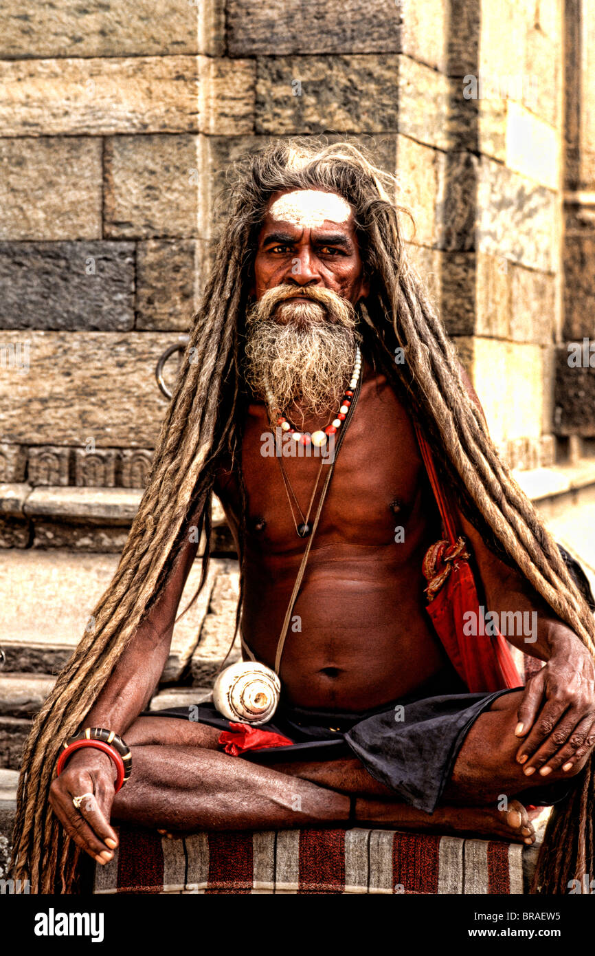 Hindu man meditate temple hi-res stock photography and images - Alamy