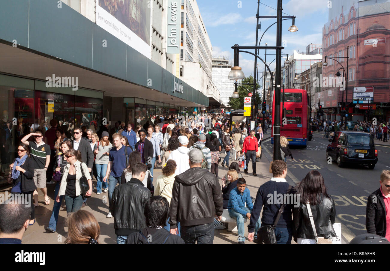 Crowds London Street Stock Photos & Crowds London Street Stock Images ...