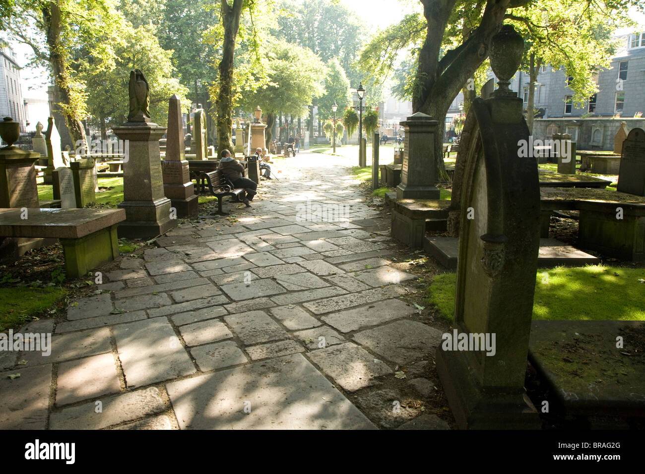 Graves in churchyard, Saint Nicholas Kirk, Aberdeen, Scotland Stock ...