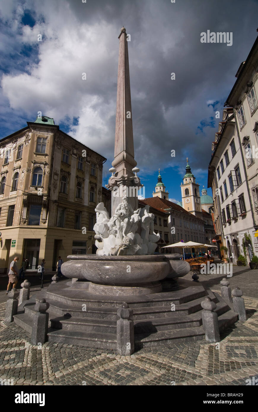 The robba fountain hi-res stock photography and images - Alamy