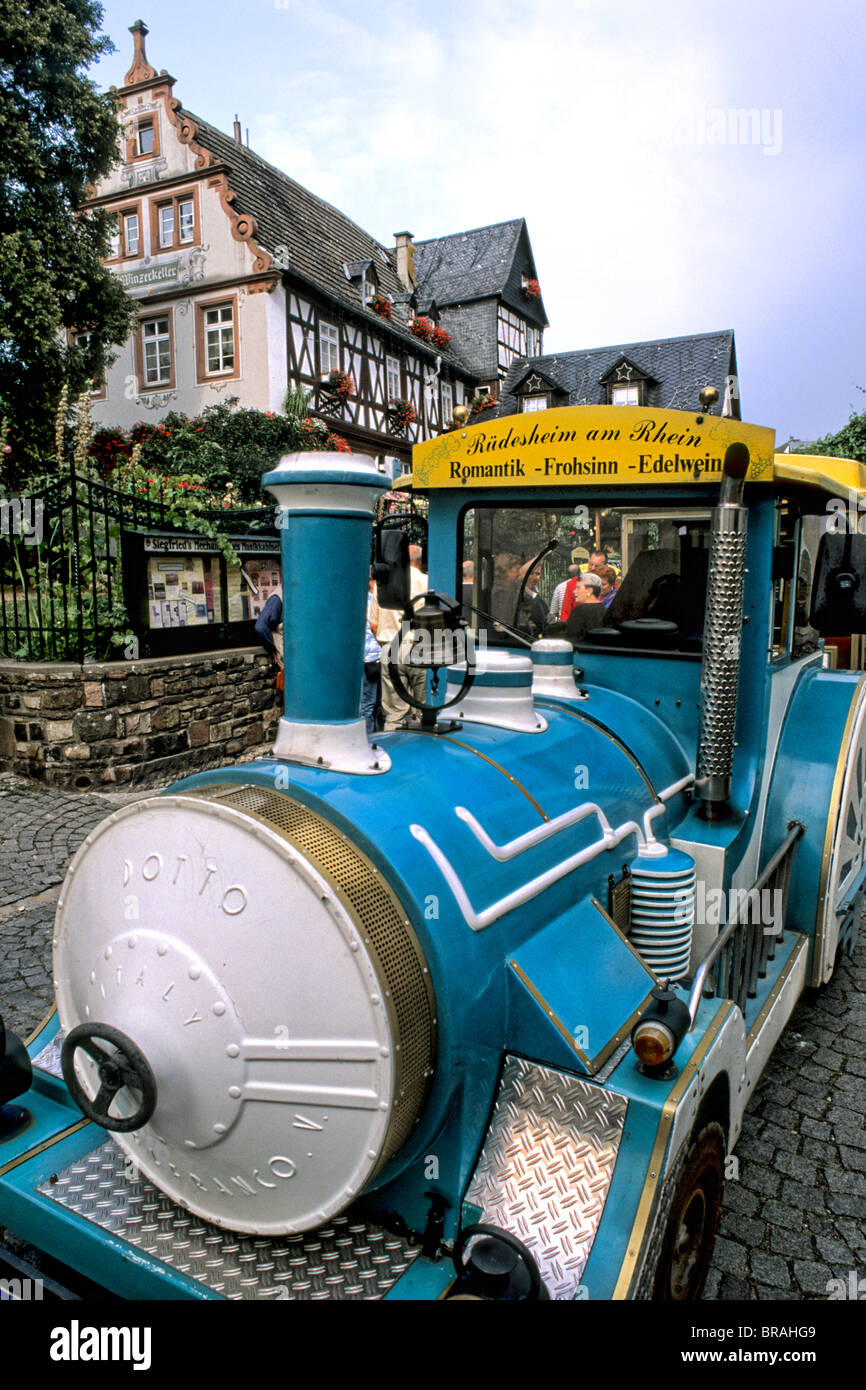 Famous train hi-res stock photography and images - Alamy