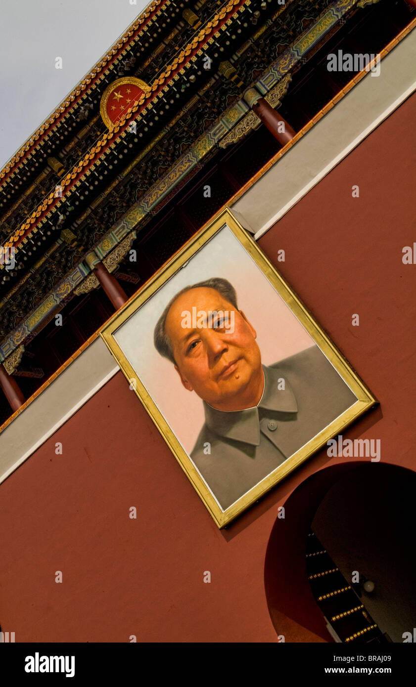 China Beijing Tiananmen Square Large Famous portrait of Chairman Mao in ...