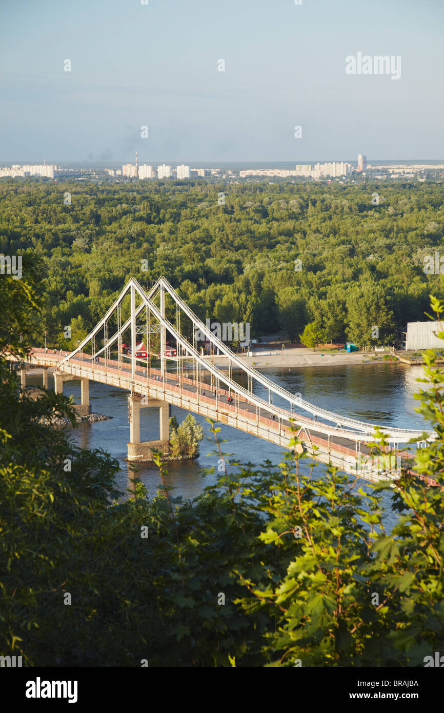 Footbridge crossing dnipro river east hi-res stock photography and ...