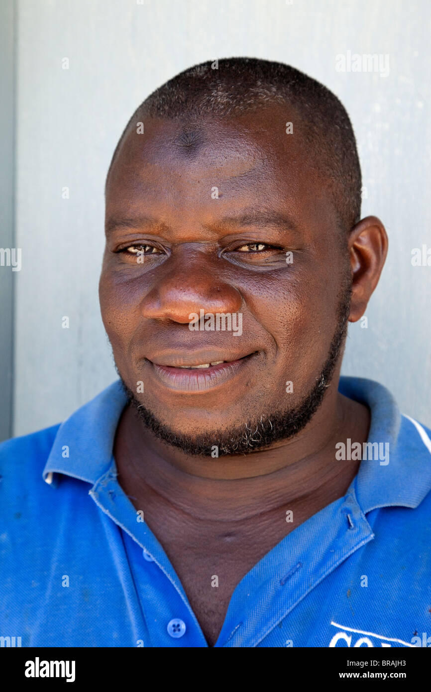 Kizimkazi, Zanzibar, Tanzania. Imam Yusuf Ratib Ashkina, Imam of the ...