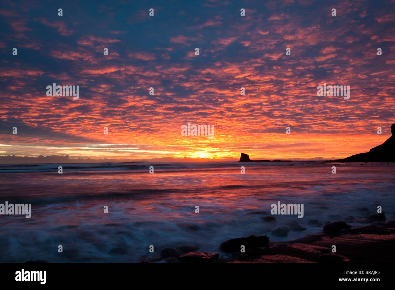 Dawn Saltwick Bay near Whitby, North Yorkshire Coast Stock Photo - Alamy