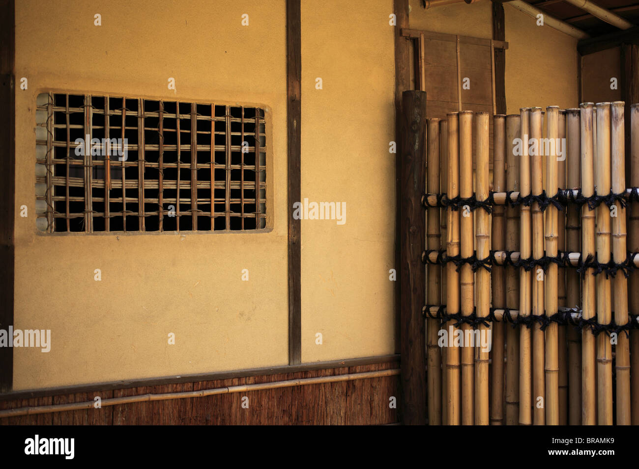 Japanese old wooden window Stock Photo - Alamy