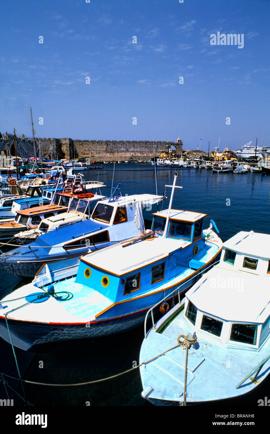 Crete Port Fishing boats in Heraklion Greece Stock Photo - Alamy