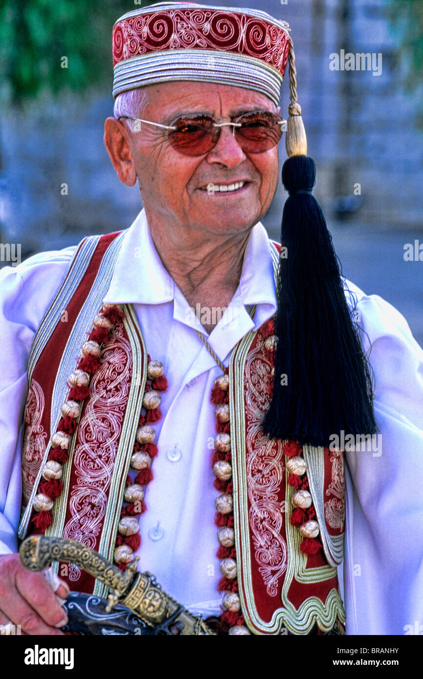 Local man in costume traditional dress in Athens Greece Stock Photo - Alamy