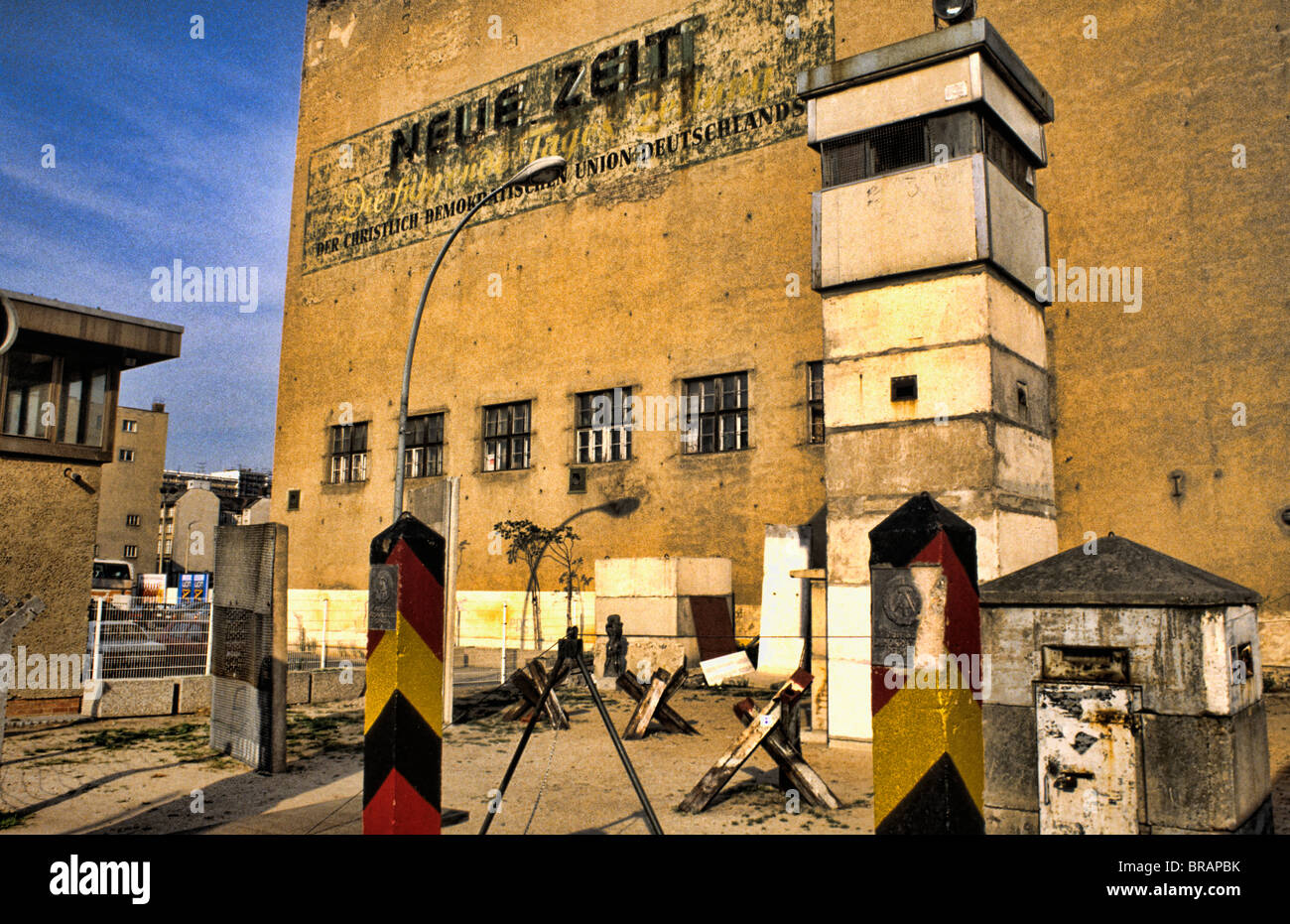Life in Germany at the famous museum at the Checkpoint Charlie gate in ...