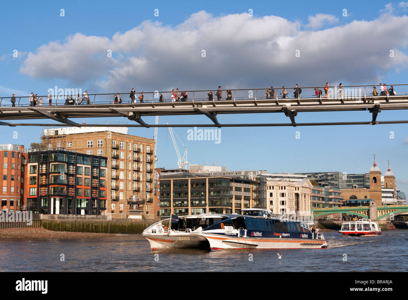 Thames clipper water bus hi-res stock photography and images - Alamy