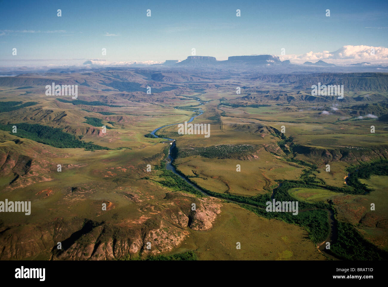 Kukenan roraima mountains in gran hi-res stock photography and images ...