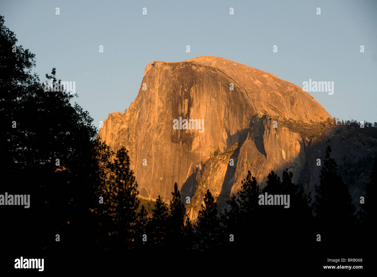 Half dome granite formations hi-res stock photography and images - Alamy