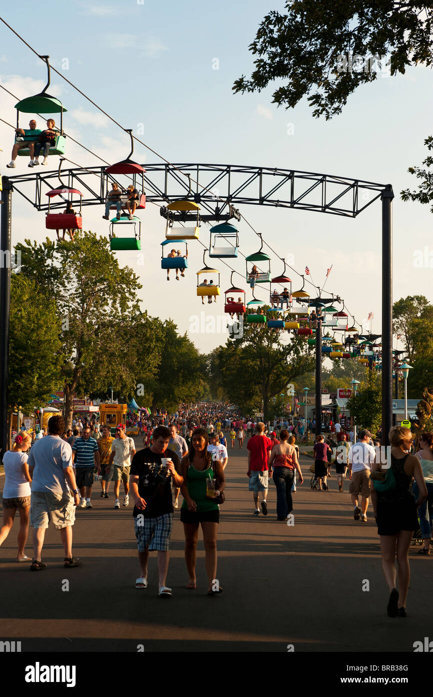 SKY RIDE OVER THE MINNESOTA STATE FAIR MIDWAY Stock Photo - Alamy