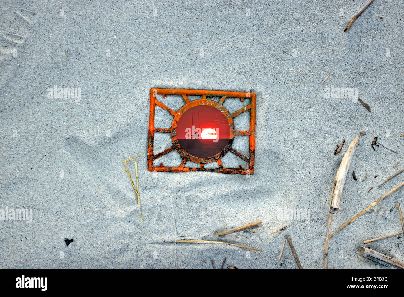 Detritus beach hi-res stock photography and images - Alamy