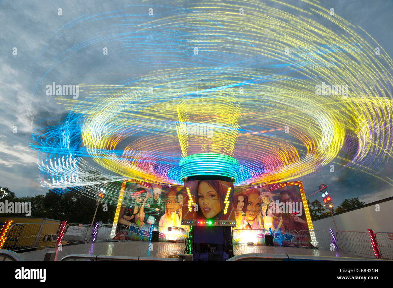 THE TECHNO POWER RIDE SPINS IN MOTION AT THE MINNESOTA STATE FAIR Stock ...