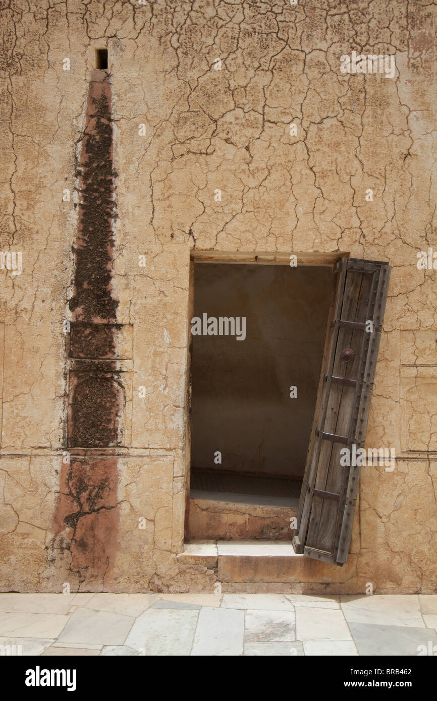 a door in the amber fort Stock Photo - Alamy