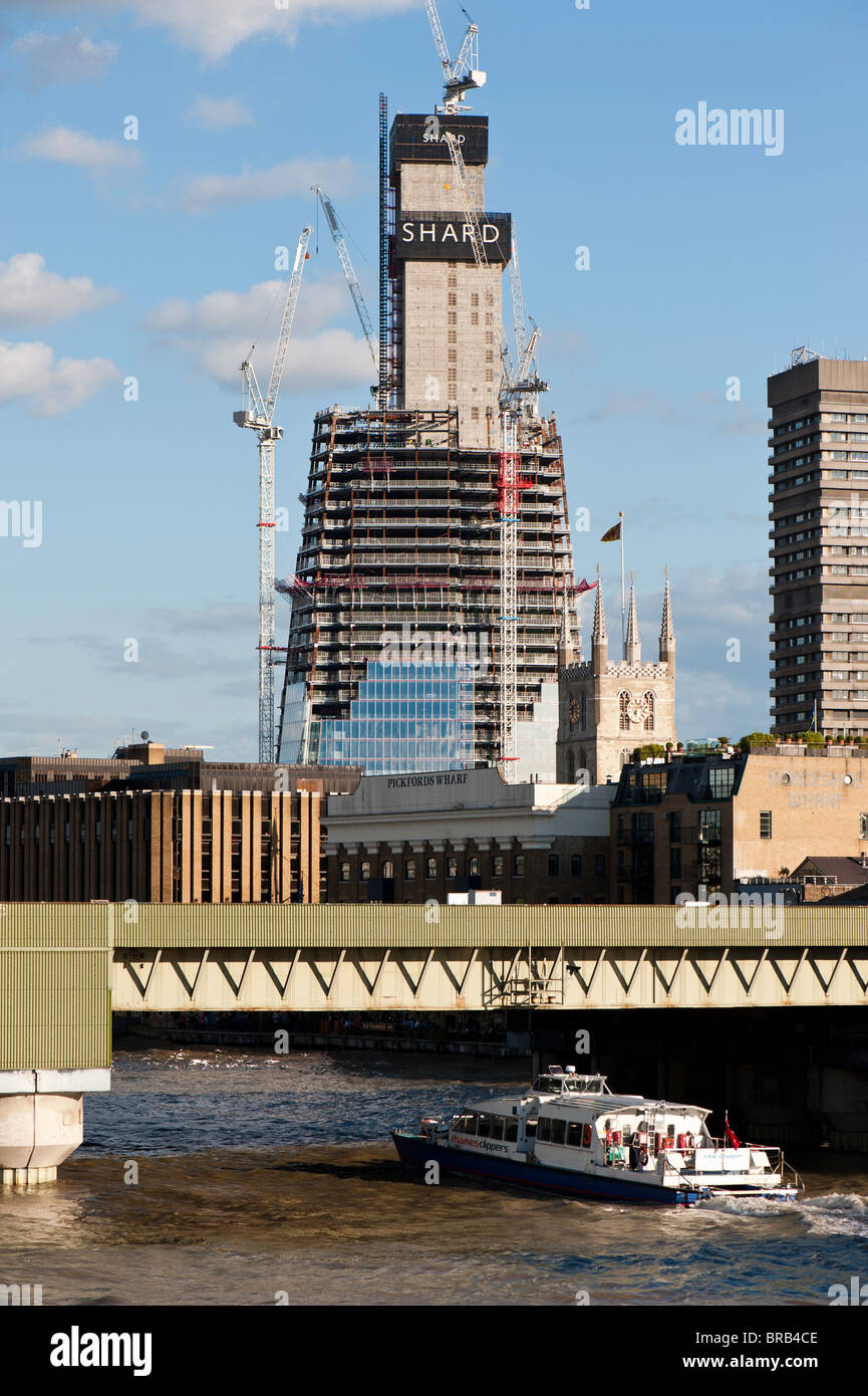 The shard london construction hi-res stock photography and images - Alamy