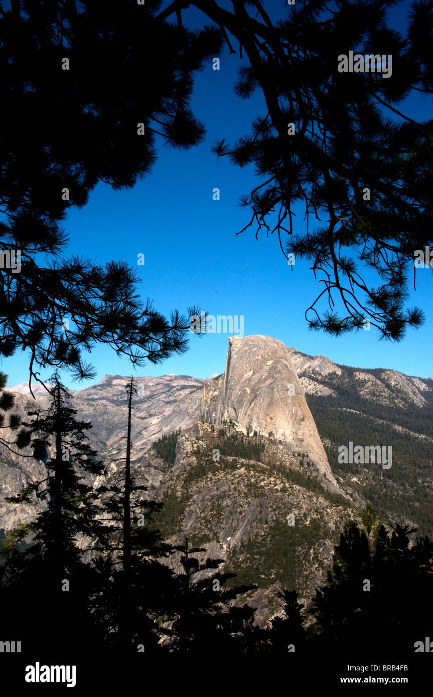 El capitan is vertical rock formation in yosemite national park hi-res ...