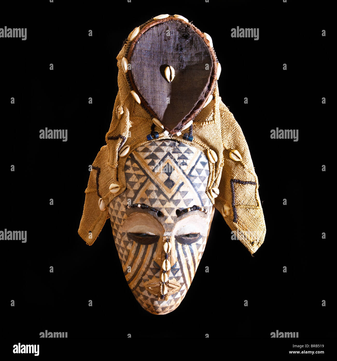 Africa god mask hi-res stock photography and images - Alamy
