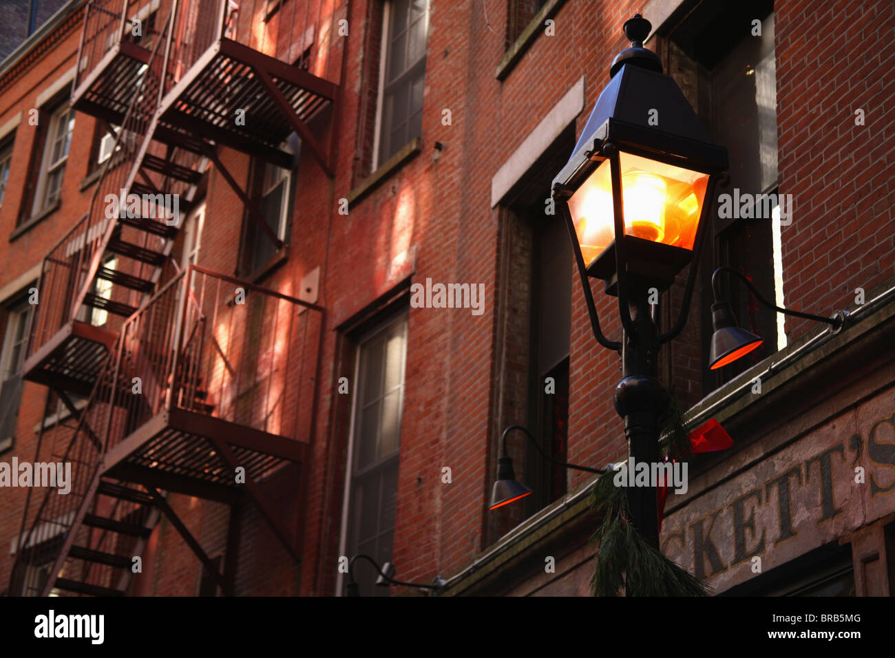 Building fire escape staircase hi-res stock photography and images - Alamy
